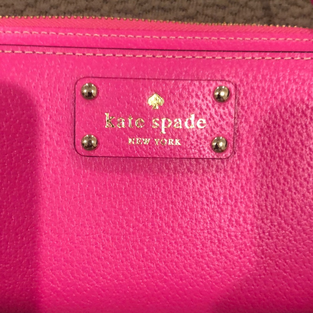 Kate Spade Pink Wallet With Wrist Strap - Gem